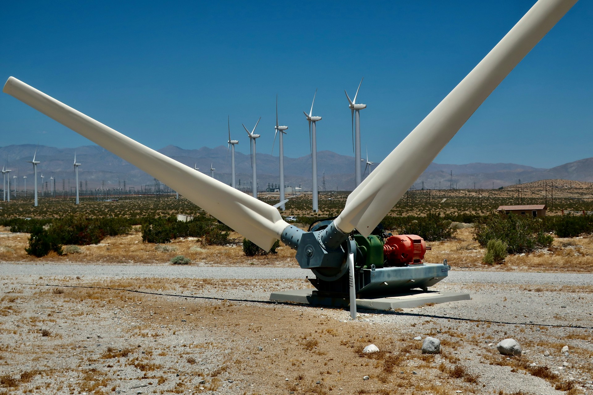 The hide challenge of the eolic energy: what we do with the wind turbines blades? - Blog CARTIF